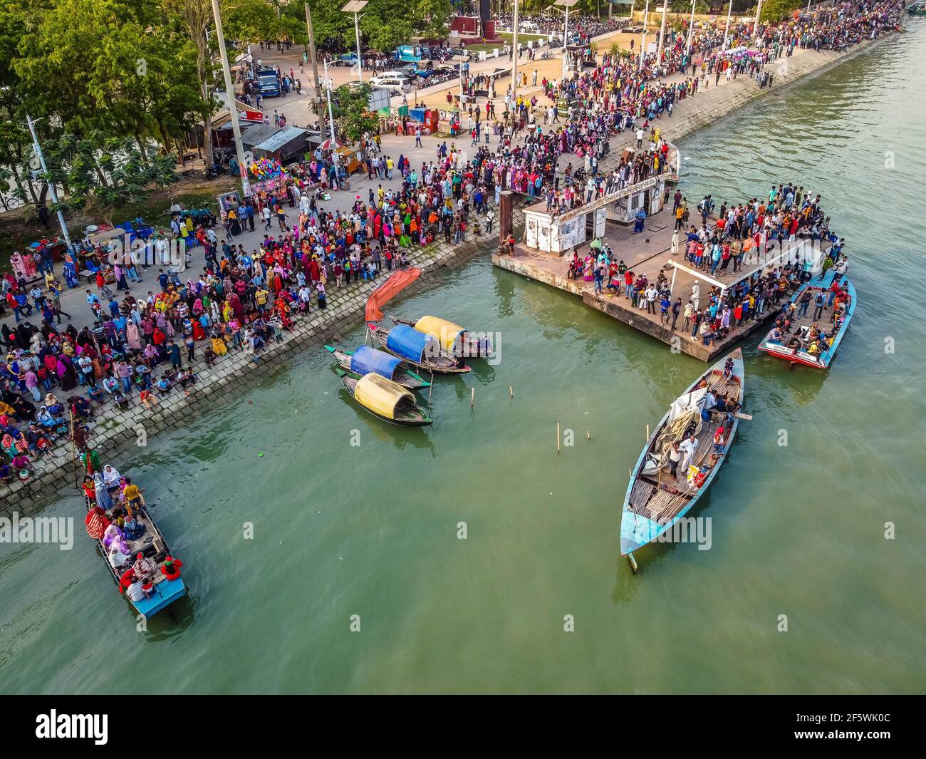 Nouka hi-res stock photography and images - Alamy