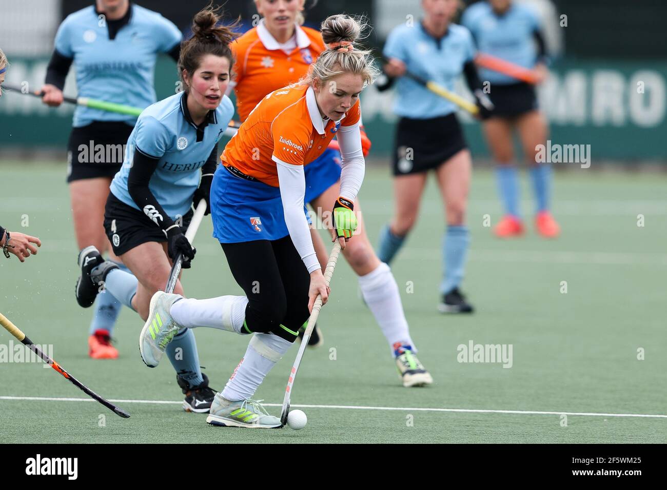 WASSENAAR, NETHERLANDS - MARCH 28: Isis van Loon of HGC, Anne Eijsbouts ...