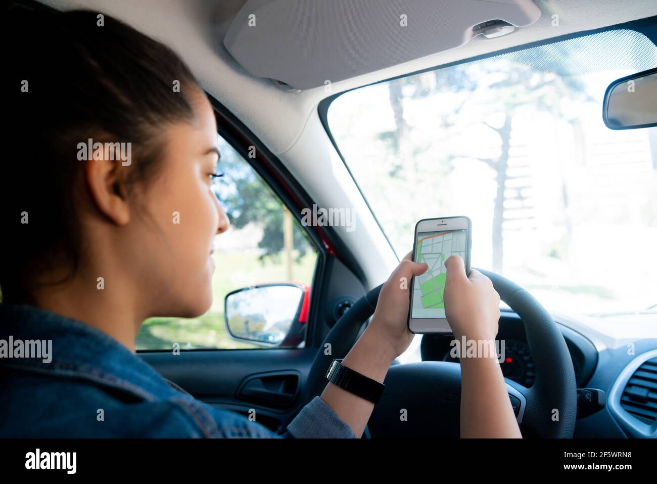 Using navigation system gps hi-res stock photography and images - Alamy