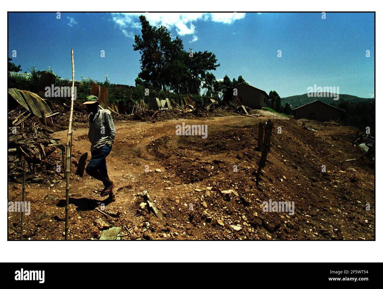 Mass grave of Mass Suicide Cult in Kanungu Uganda April 2000All that is ...