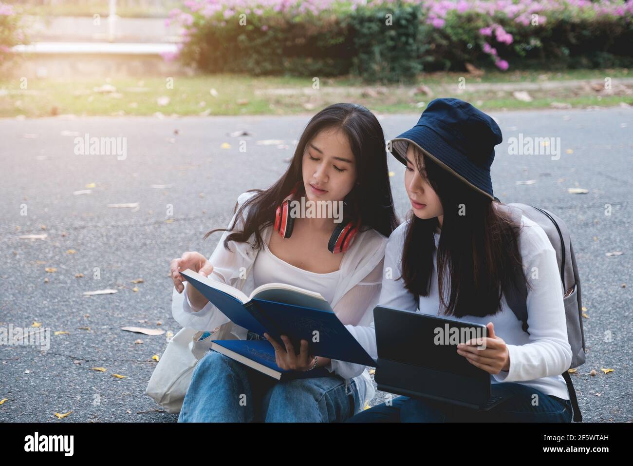 University of reading hi-res stock photography and images - Alamy