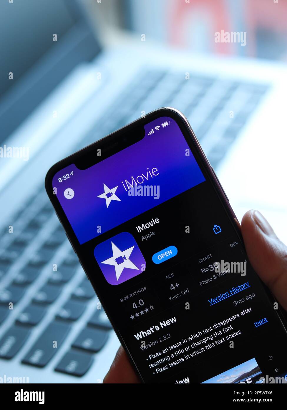 Imovie symbol hi-res stock photography and images - Alamy