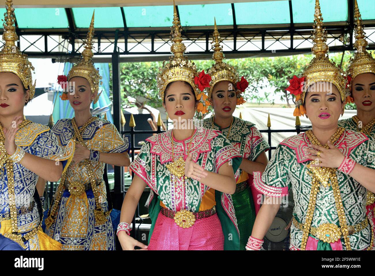 Thai Demon Mask High Resolution Stock Photography and Images - Alamy