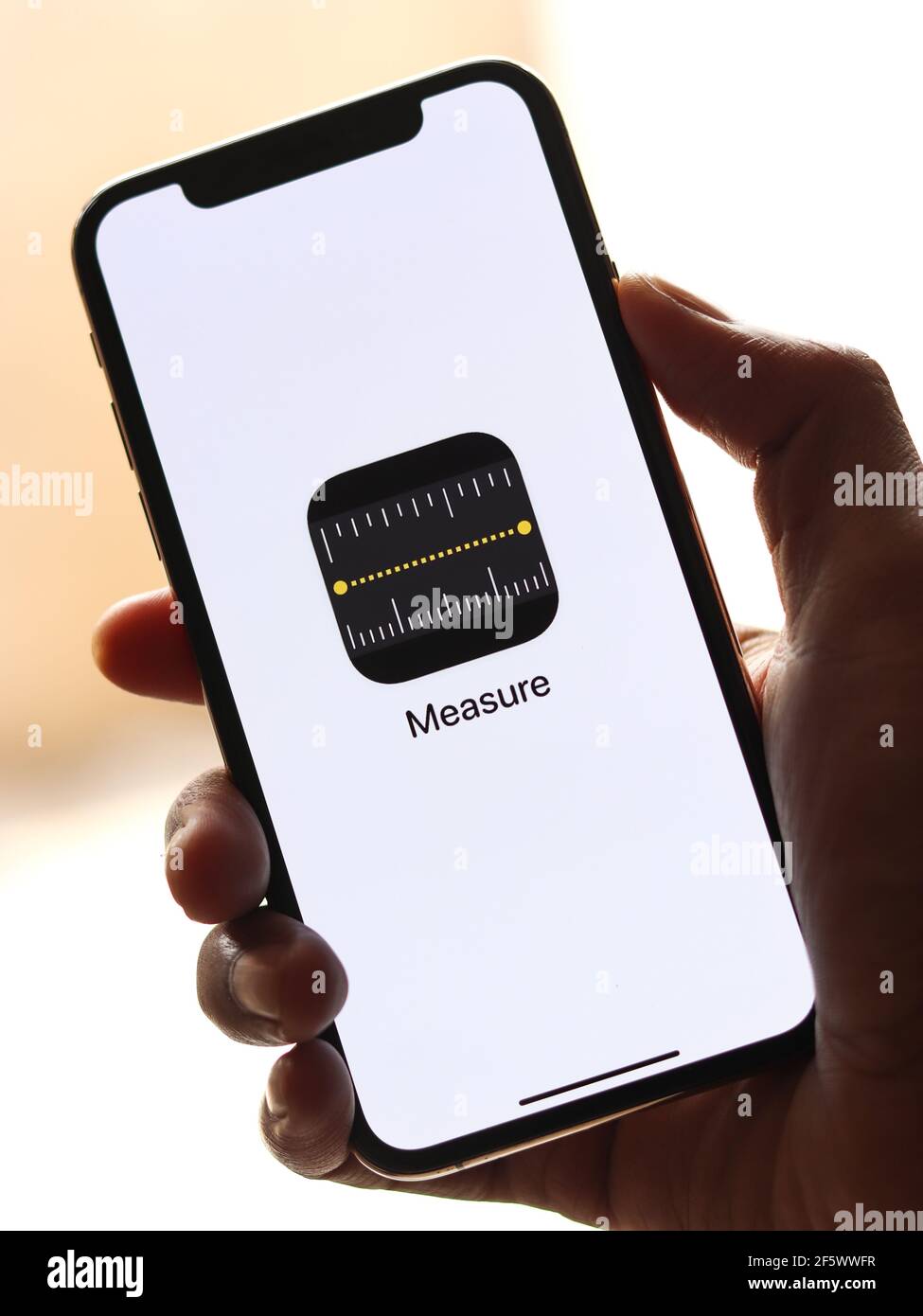 Automatically detect the dimensions hi-res stock photography and images ...