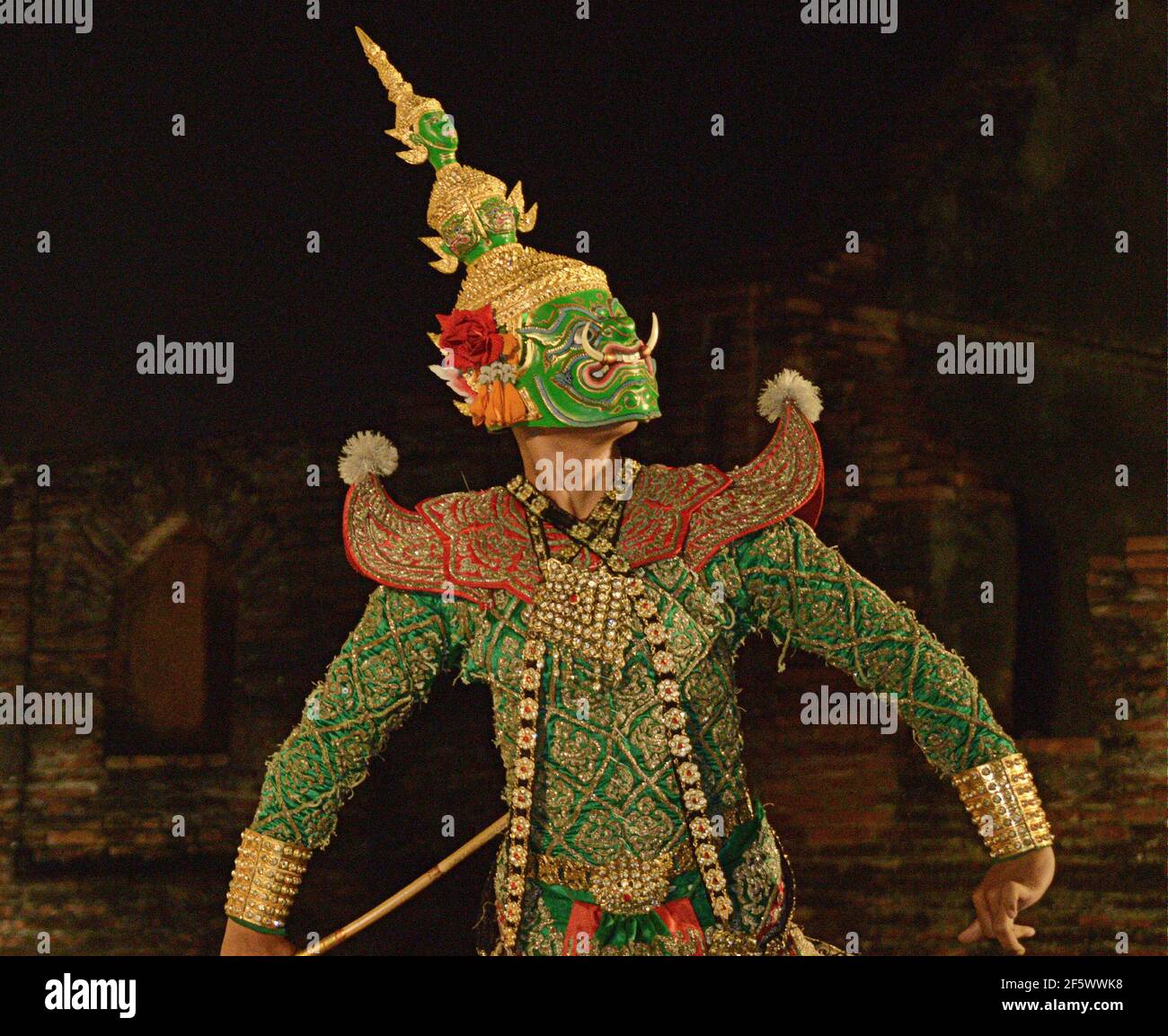 Khon Thai Dancer High Resolution Stock Photography and Images - Alamy