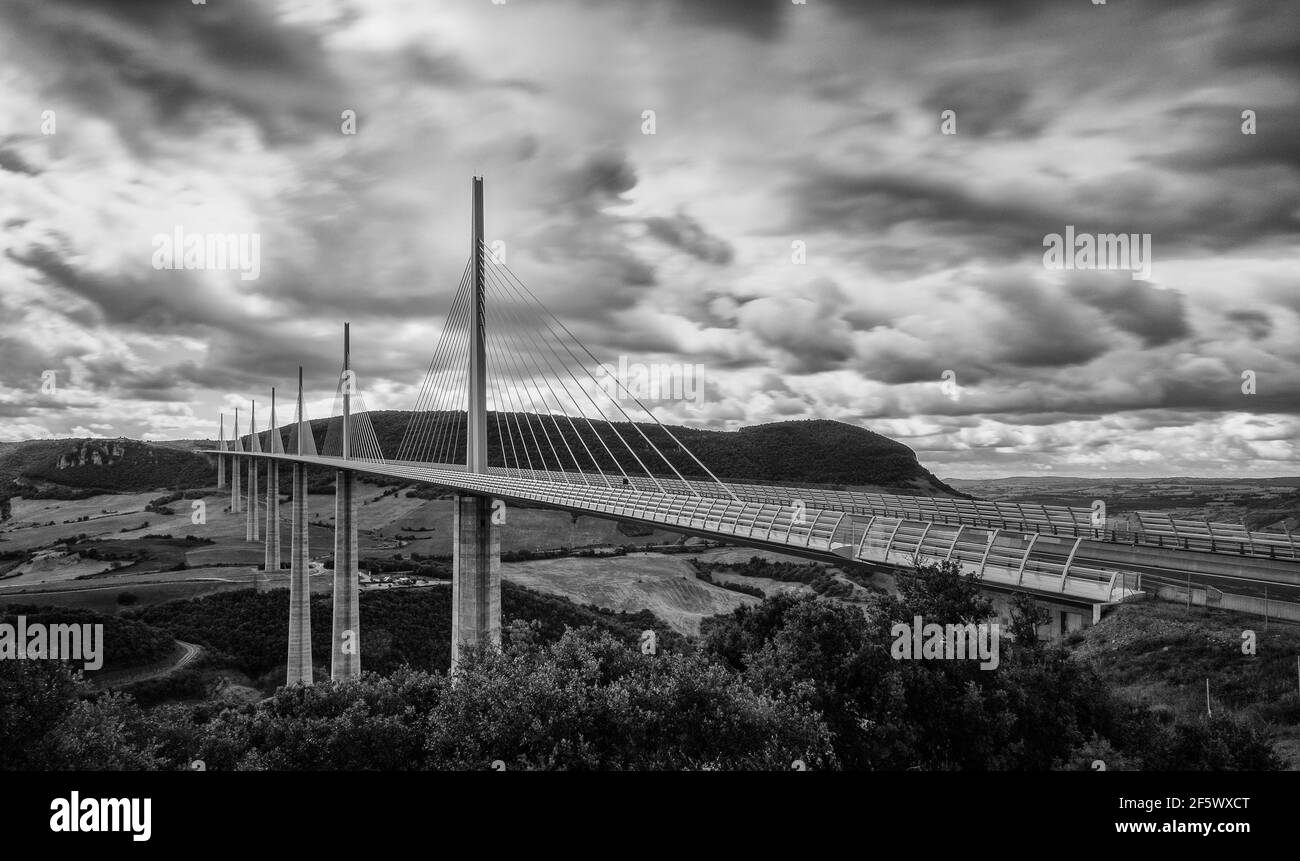 Cable viaduct hi-res stock photography and images - Alamy