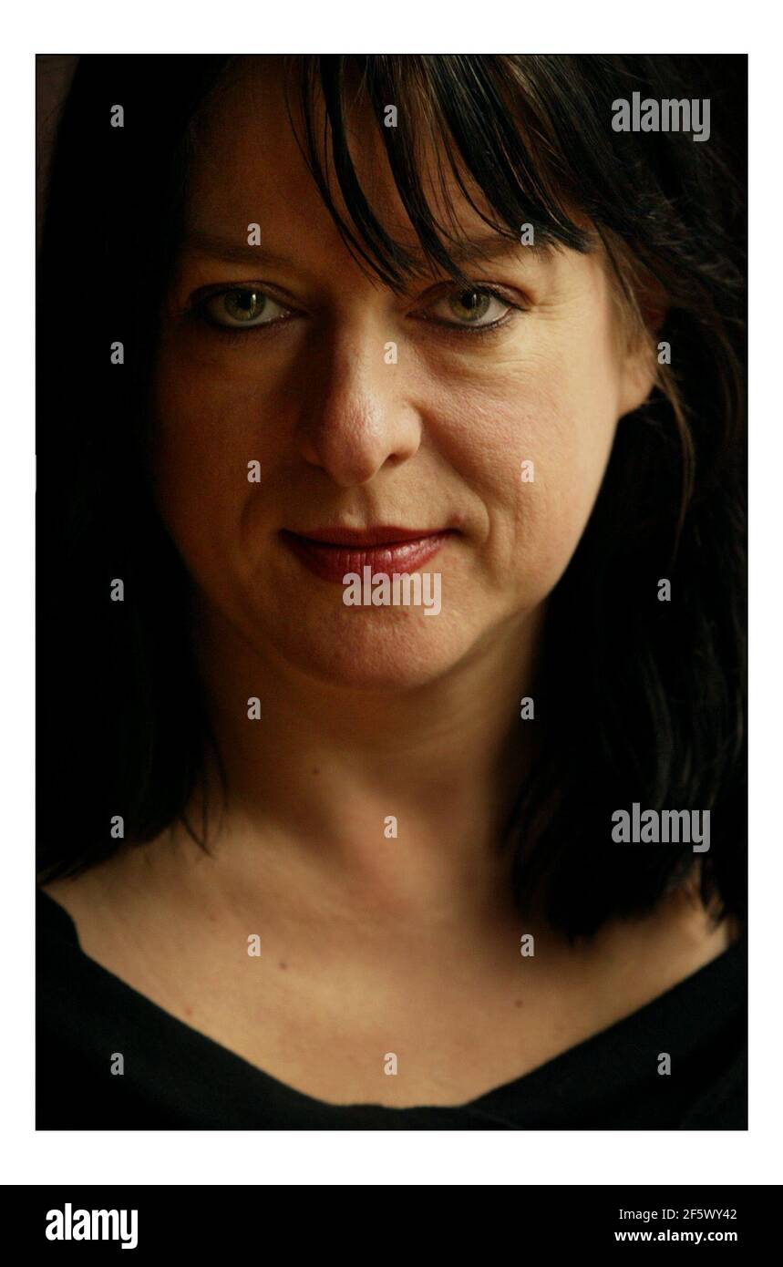 Julie Burchill in a hotel in Brightonpic David Sandison 27/1/2005 Stock ...