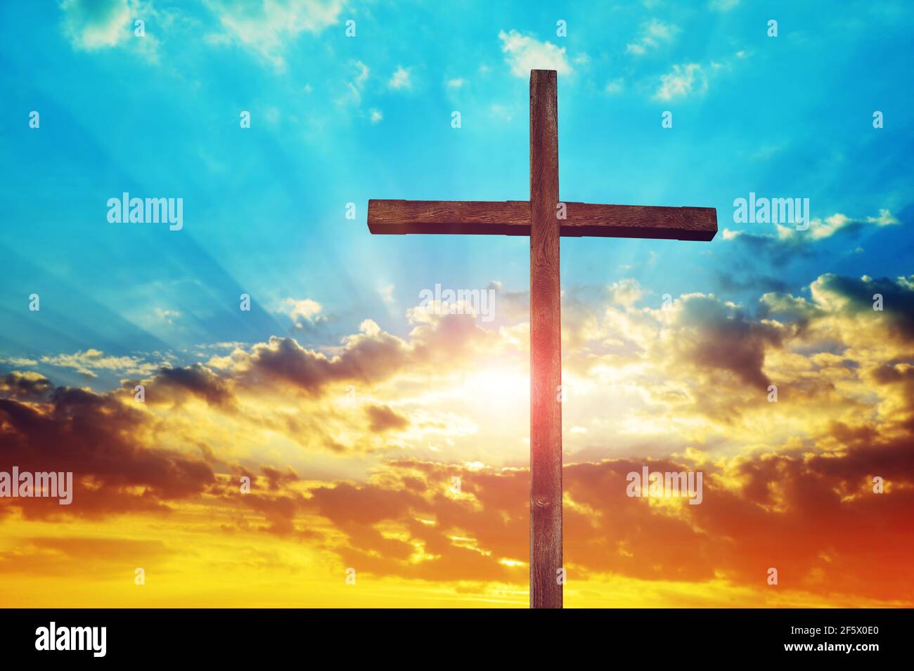 Christian wooden cross at sunset. Religion theme Stock Photo - Alamy
