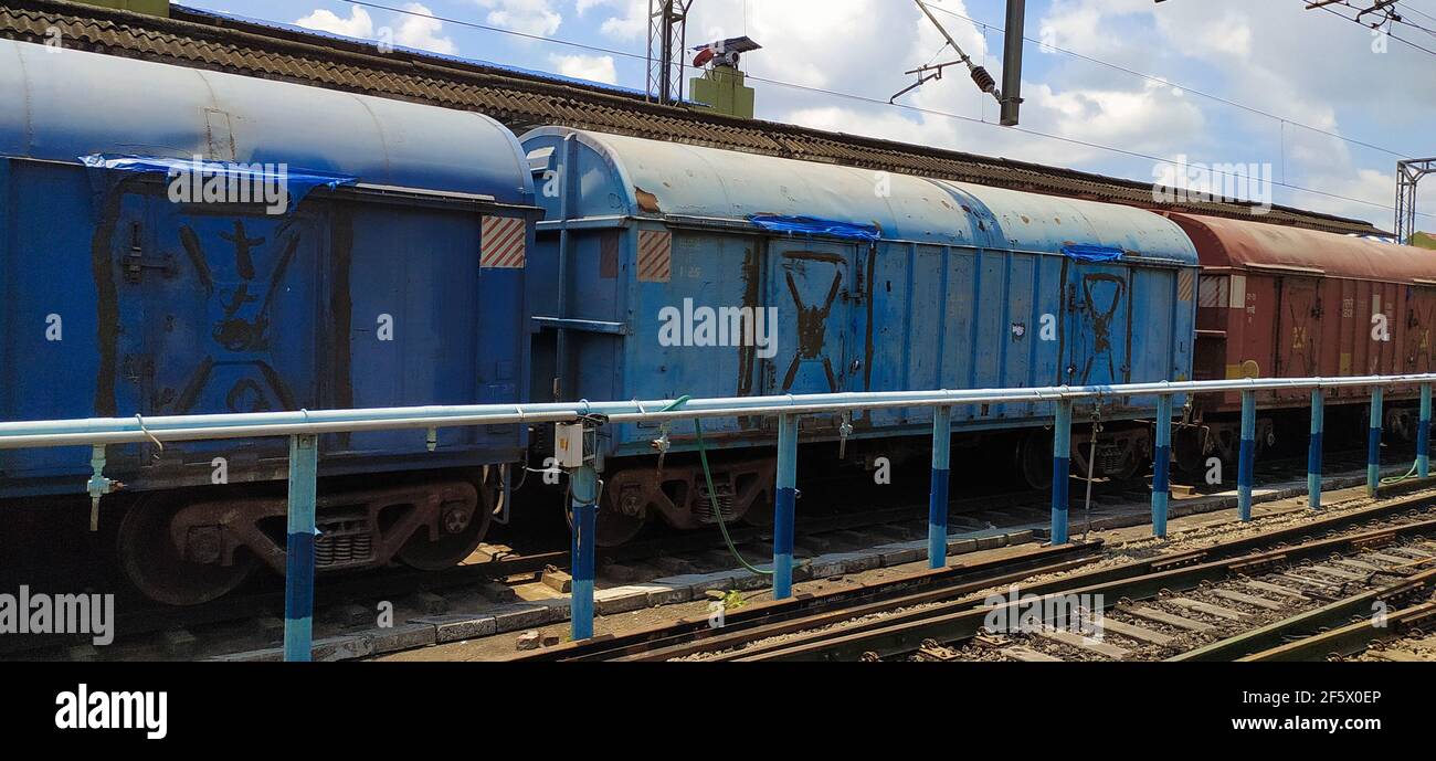 indian goods train freight trains freighttrain freighttrains transport ...