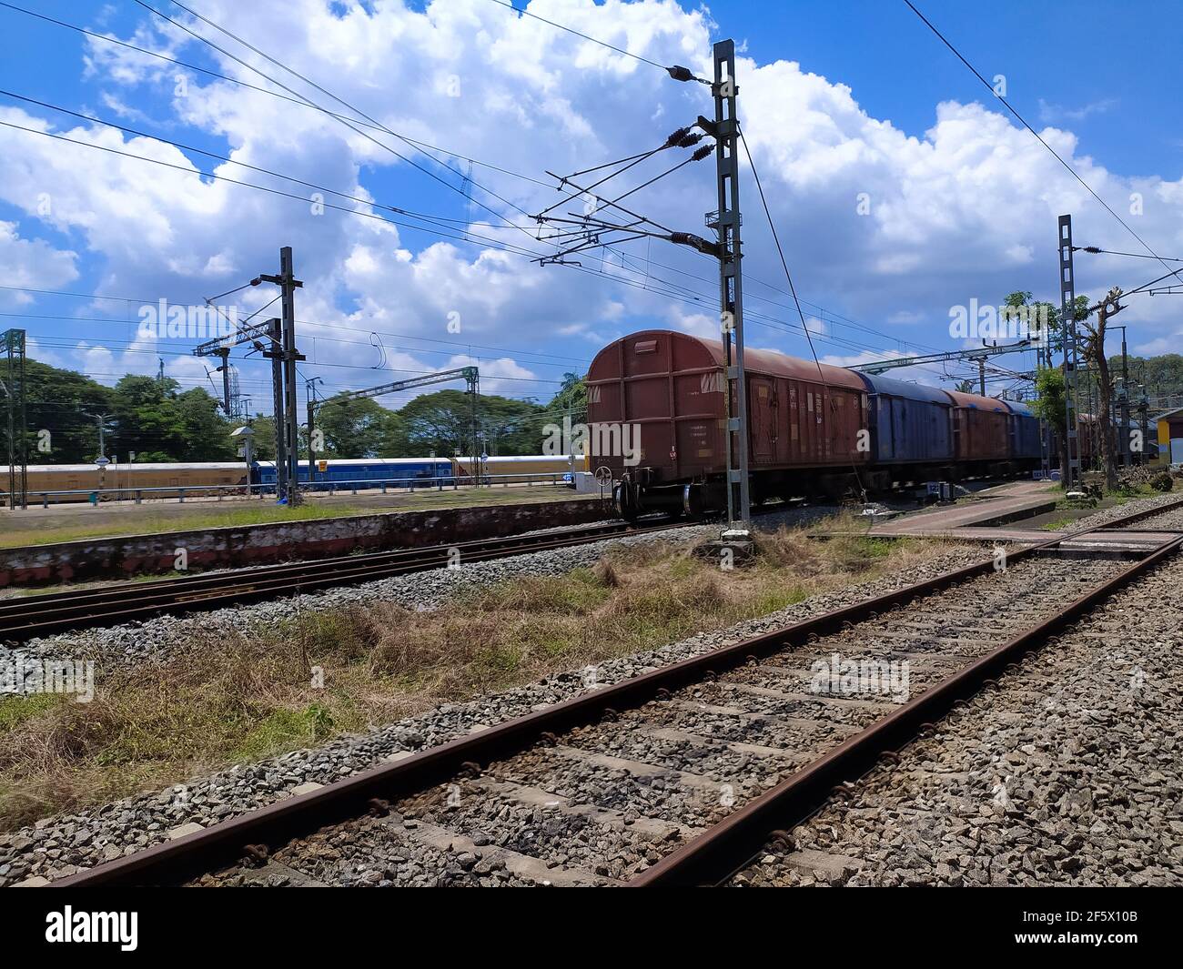 indian goods train freight trains freighttrain freighttrains transport ...