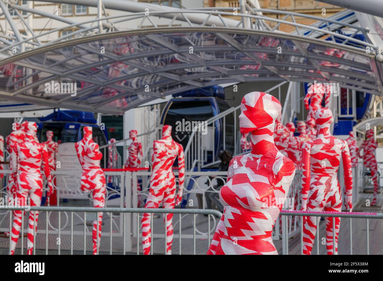 Flutter installation hi-res stock photography and images - Alamy