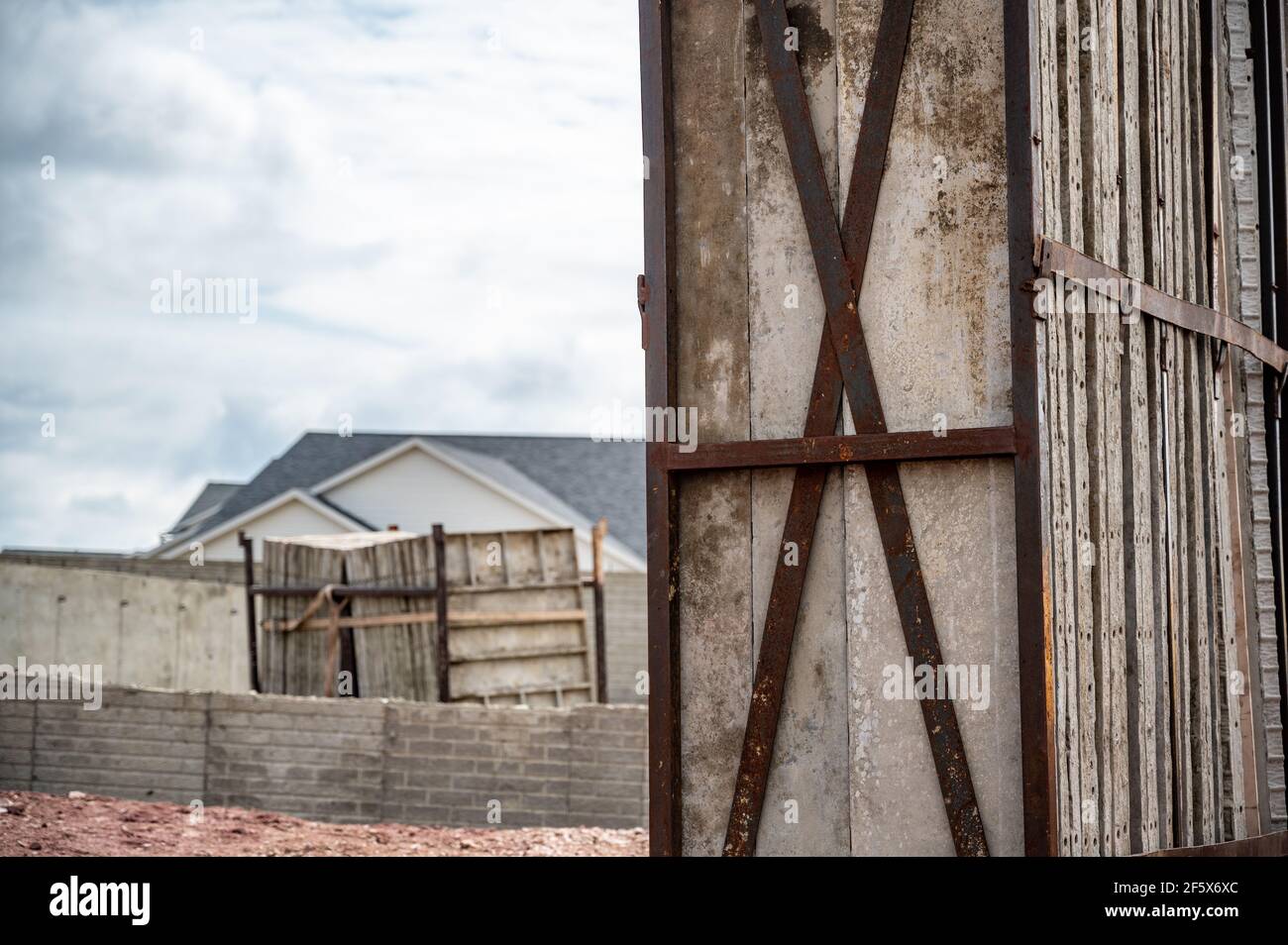 Removable concrete forms used in the construction industry for forming ...
