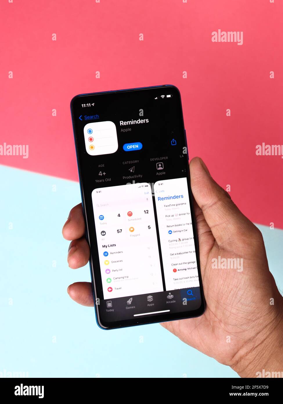 Apple reminders logo hi-res stock photography and images - Alamy