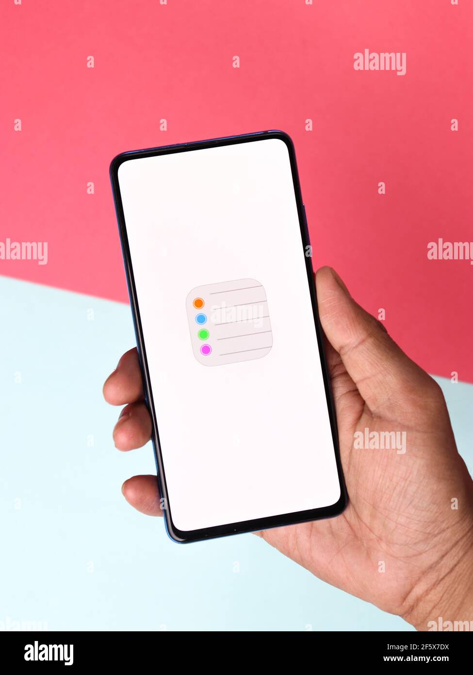 Apple reminders logo hi-res stock photography and images - Alamy