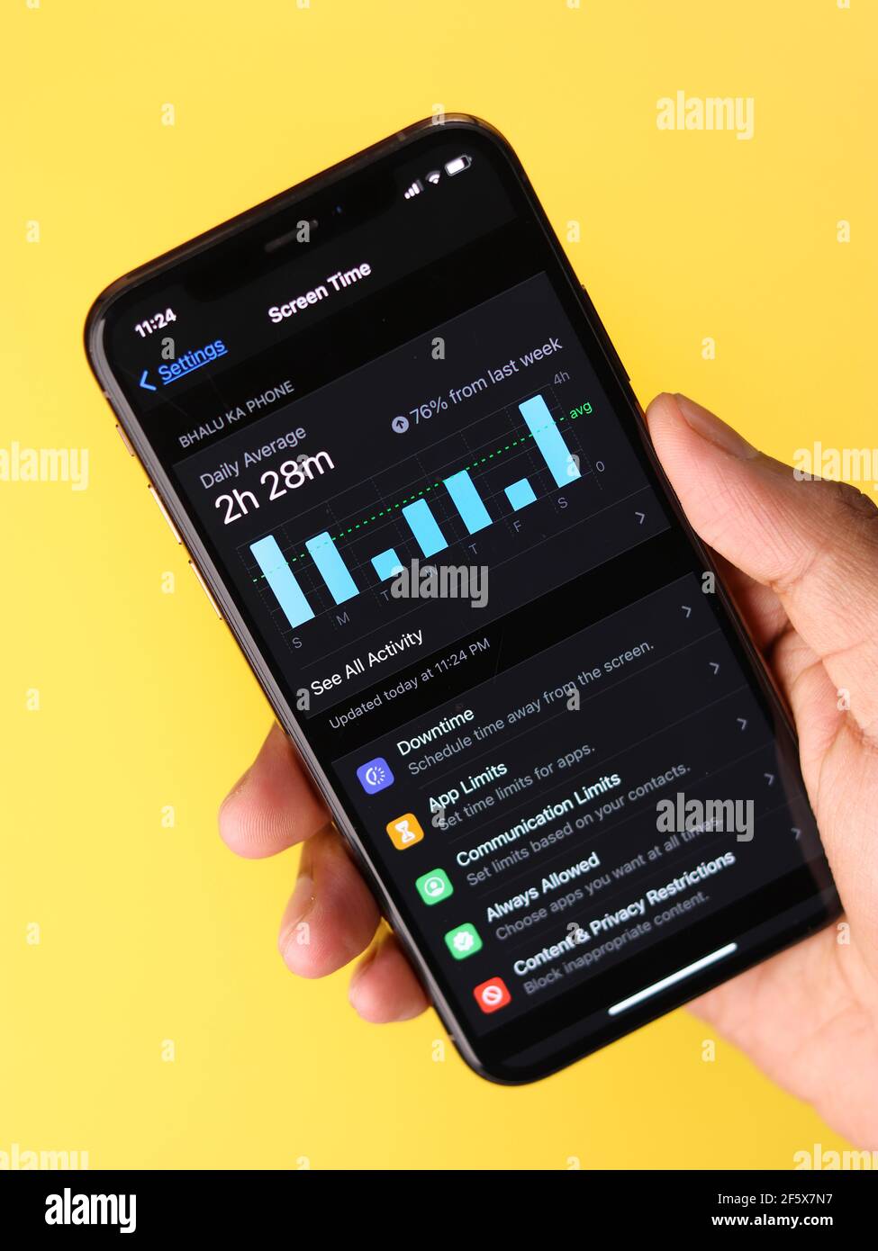 Mobile games infographics hi-res stock photography and images - Alamy