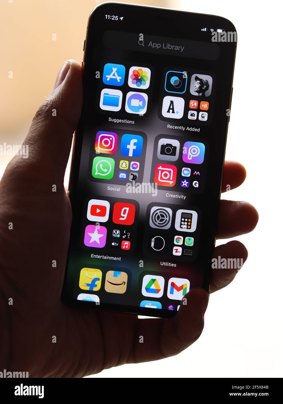 App drawer ios hi-res stock photography and images - Alamy