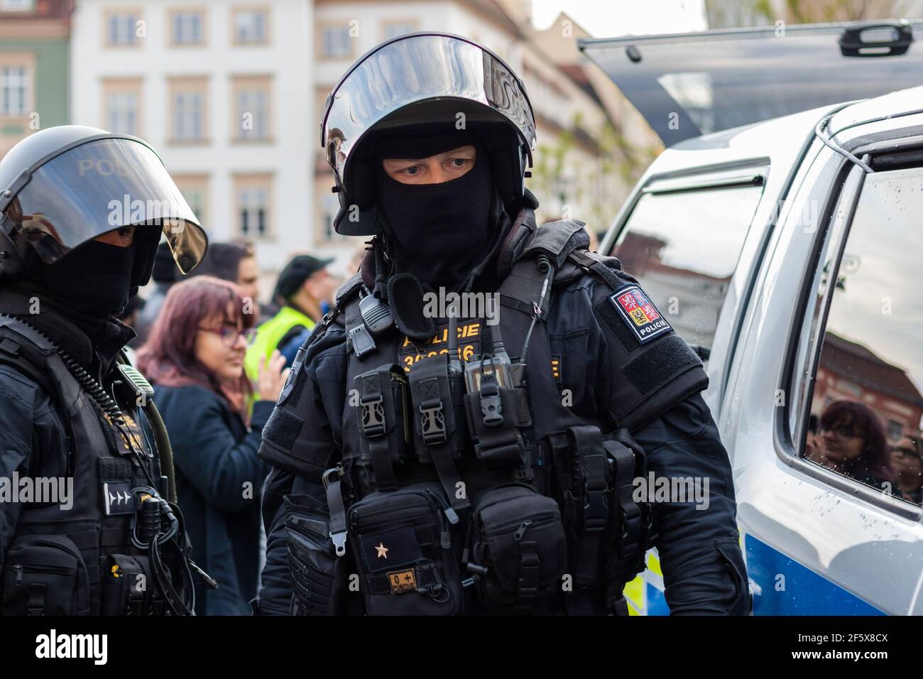 Riot control gear hi-res stock photography and images - Alamy