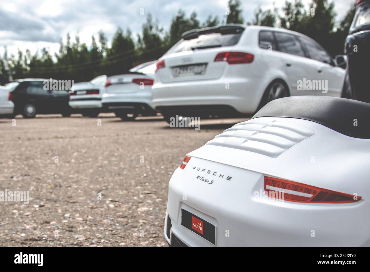 Porsche 911 rear view in hi-res stock photography and images - Alamy