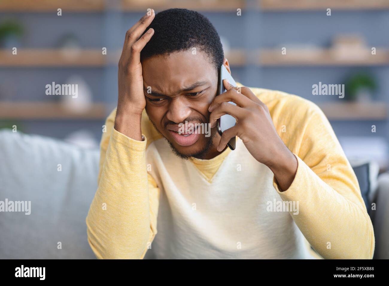 Some sad conversation hi-res stock photography and images - Alamy