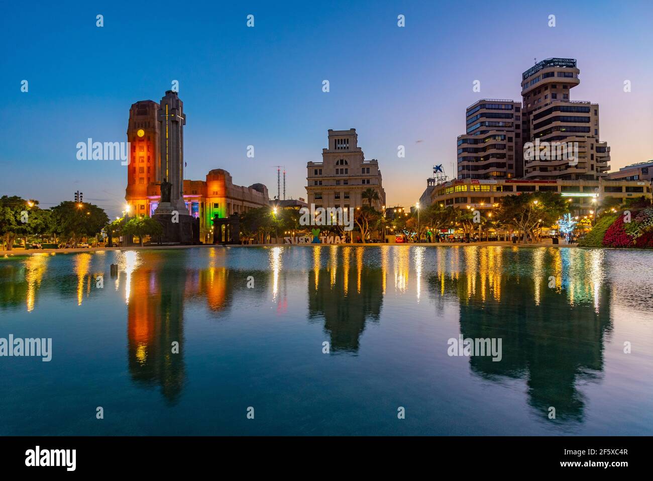 Santa Cruz de Tenerife, Spain, Janury 6, 2021: Sunset skyline of Santa ...