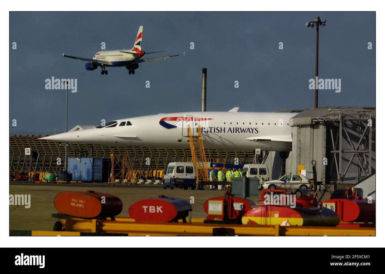 Trans atlantic flight hi-res stock photography and images - Alamy