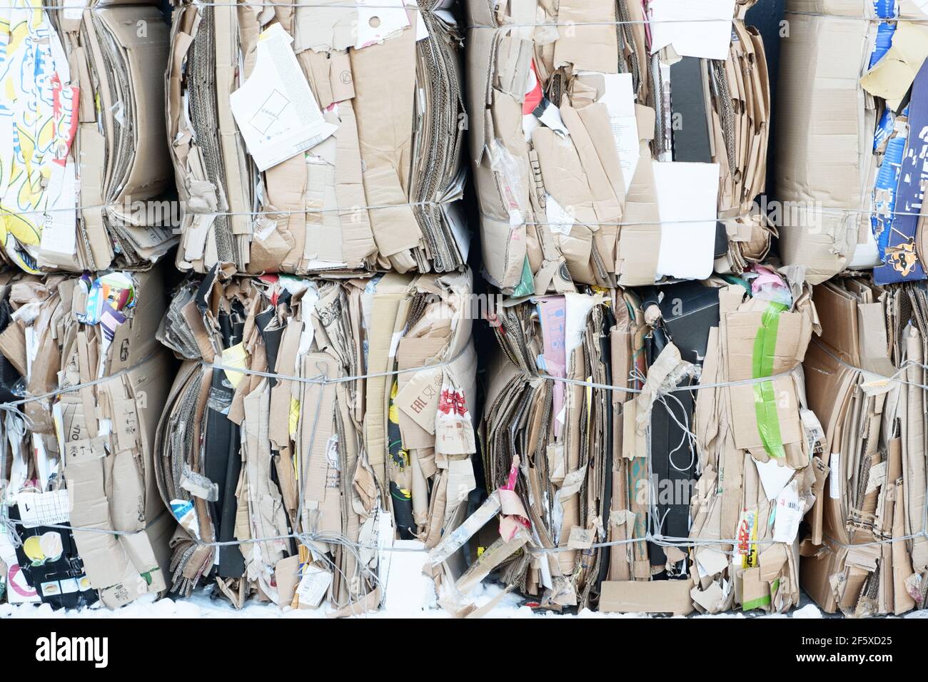 Bales waste paper waste recycling hi-res stock photography and images ...