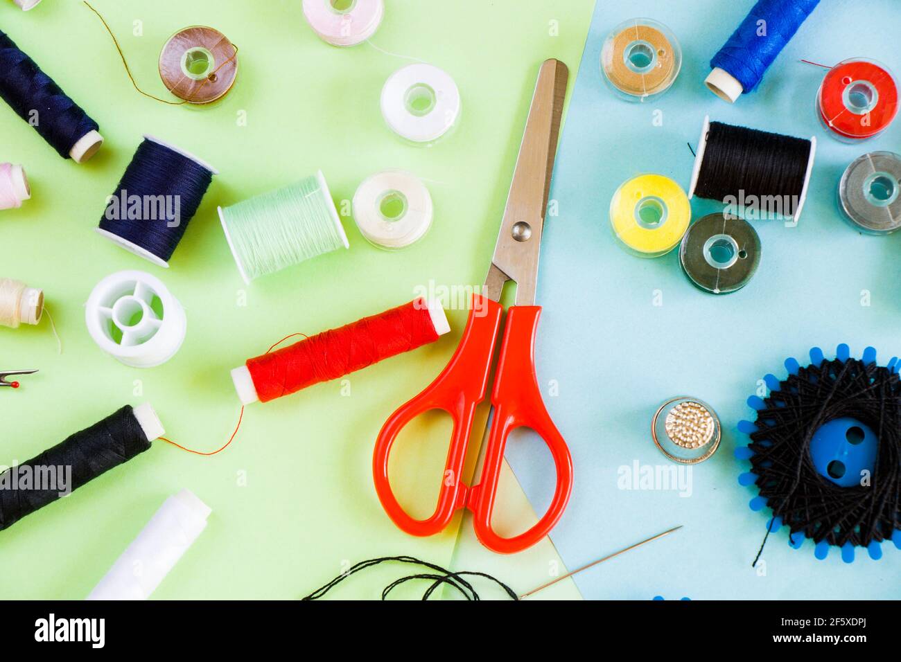 Sew saw hi-res stock photography and images - Alamy