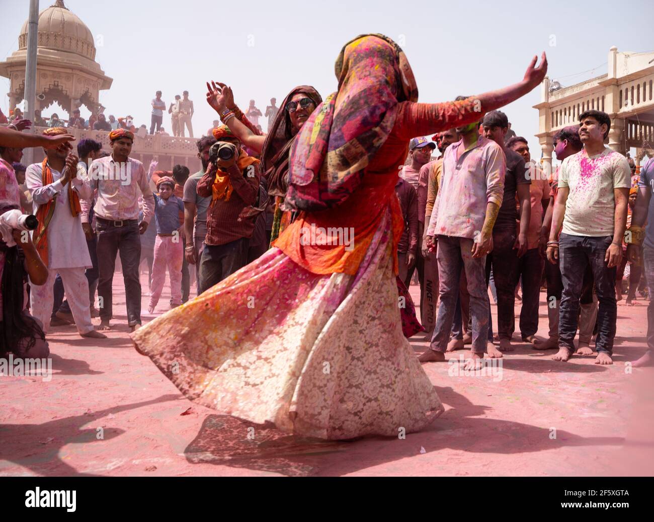 Holi vrindavan hi-res stock photography and images - Alamy