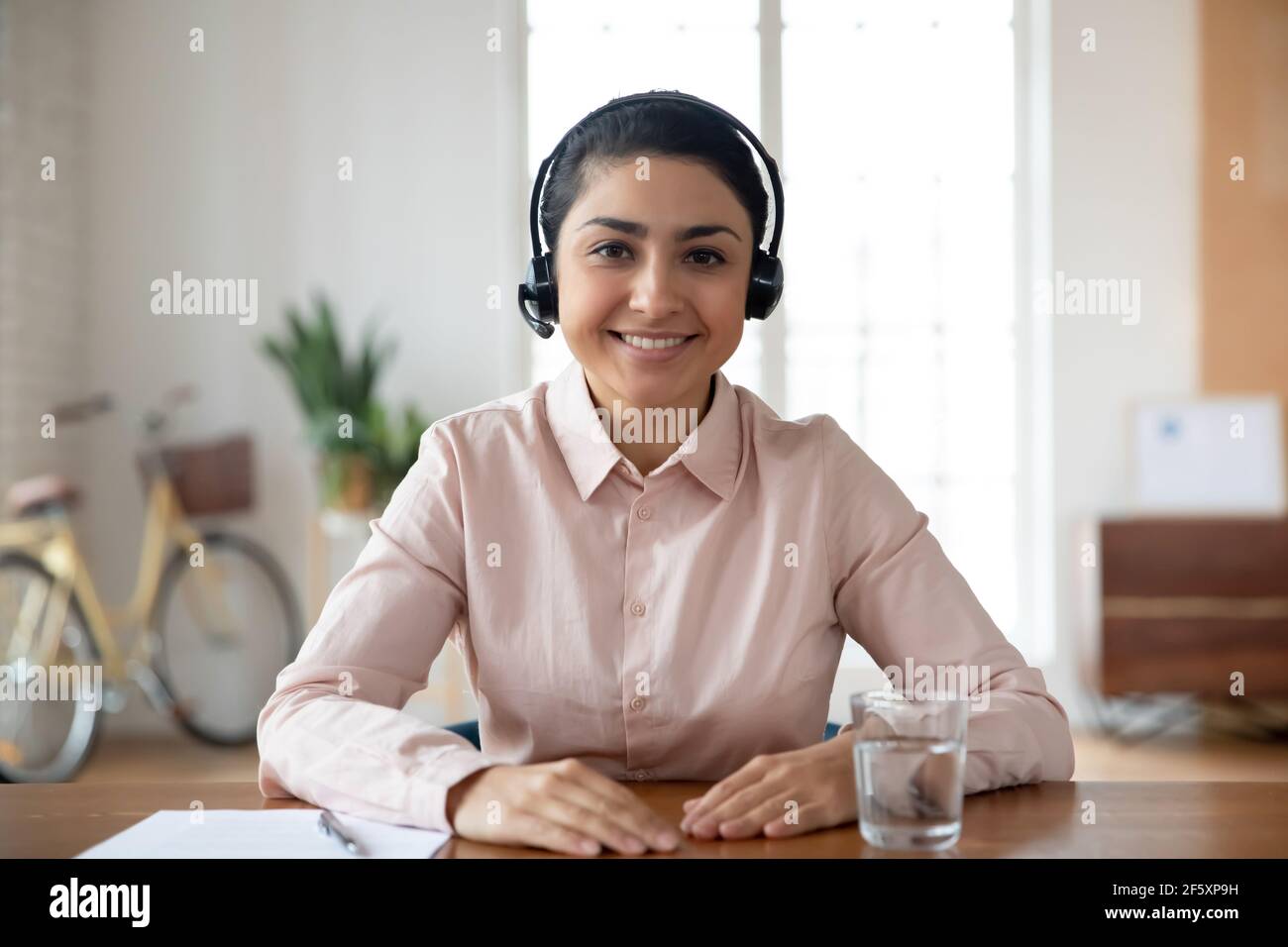 Portrait indian woman headset in hi-res stock photography and images ...