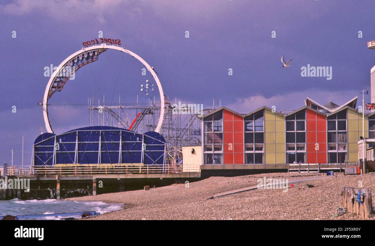 CLARENCE PIER, SOUTHSEA. PIC MIKE WALKER, 1984 Stock Photo - Alamy