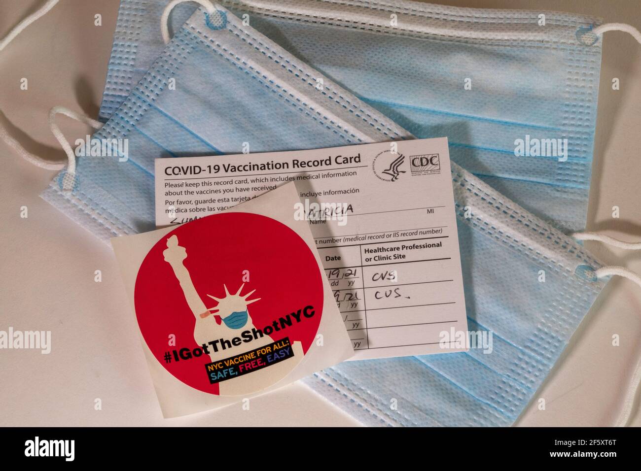 Vaccination record card us hi-res stock photography and images - Alamy