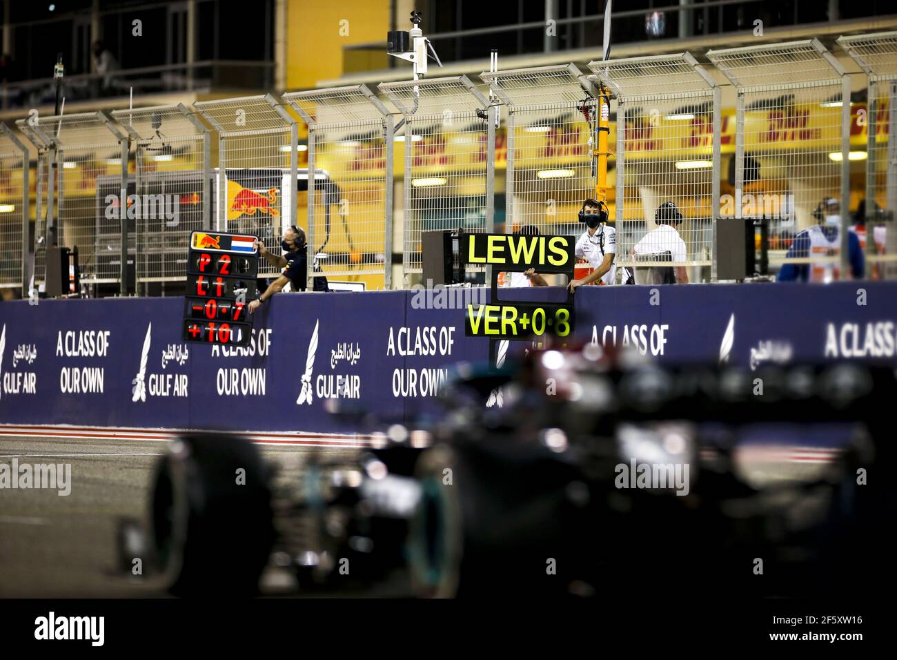 F1 pit board not ferrari not stop hi-res stock photography and images ...
