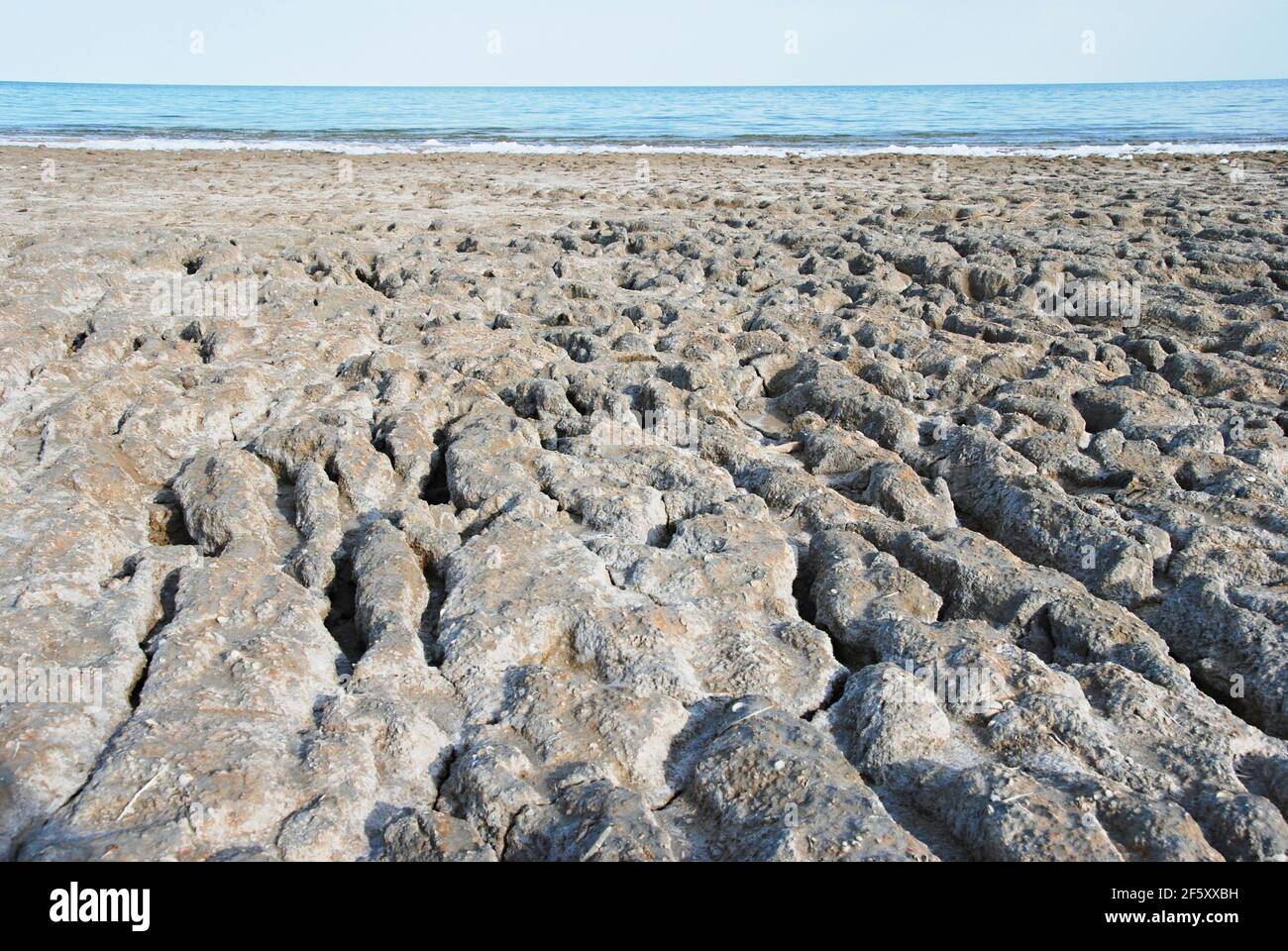 Shrinking lake drought hi-res stock photography and images - Alamy