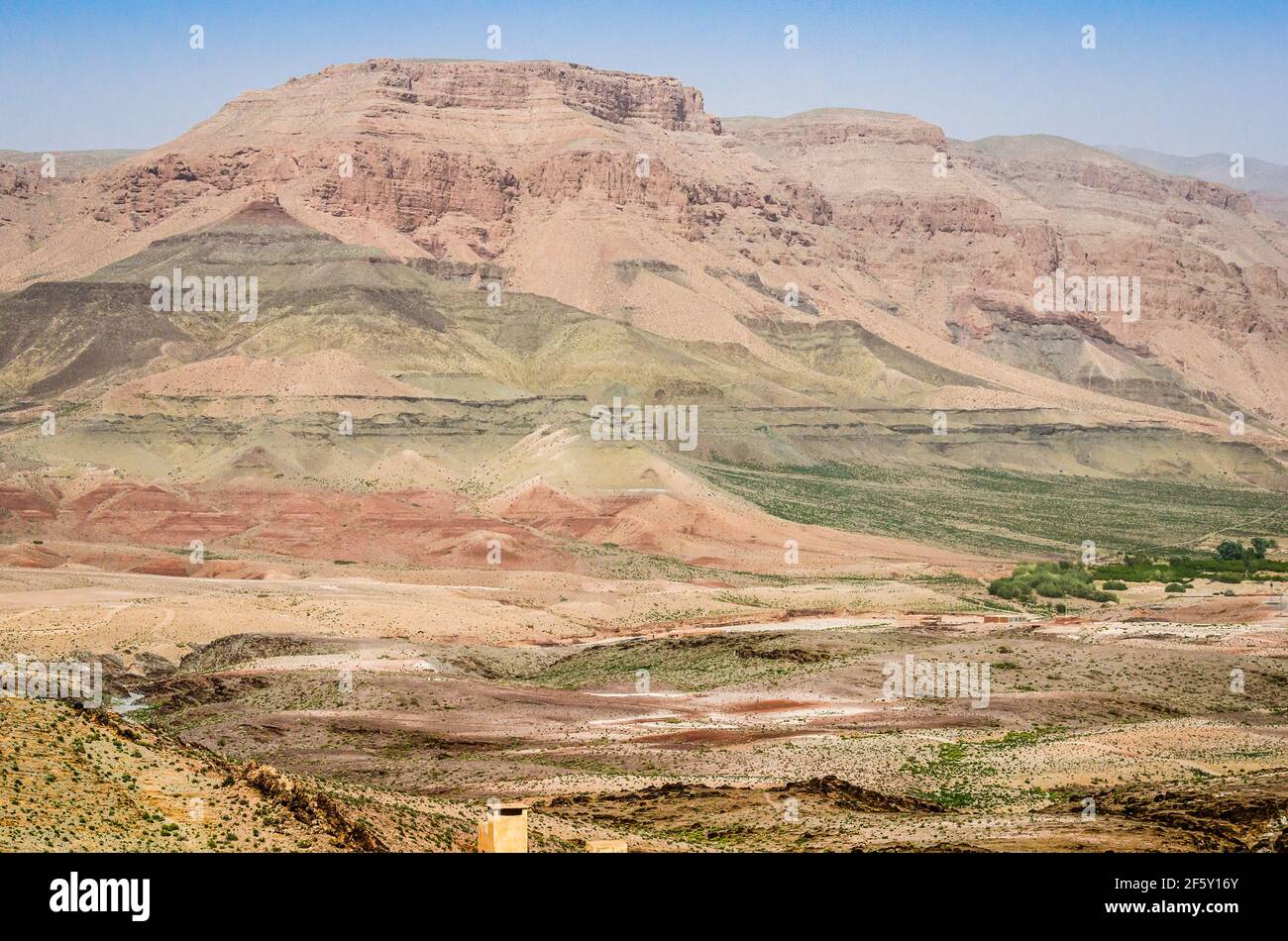 Middle atlas mountain hi-res stock photography and images - Alamy