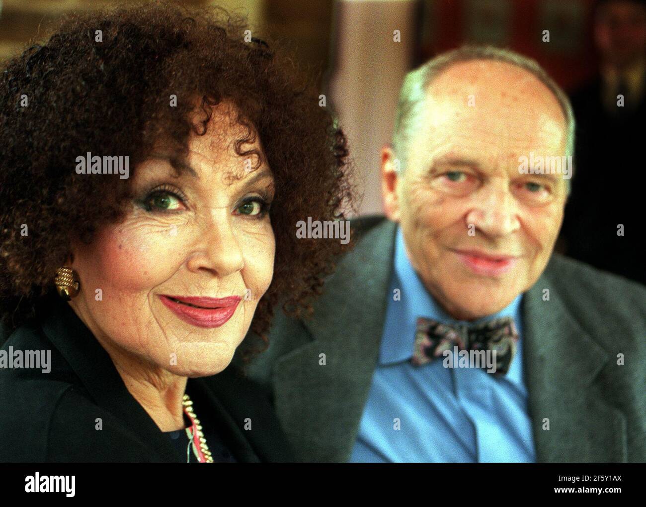 Cleo laine hi-res stock photography and images - Alamy