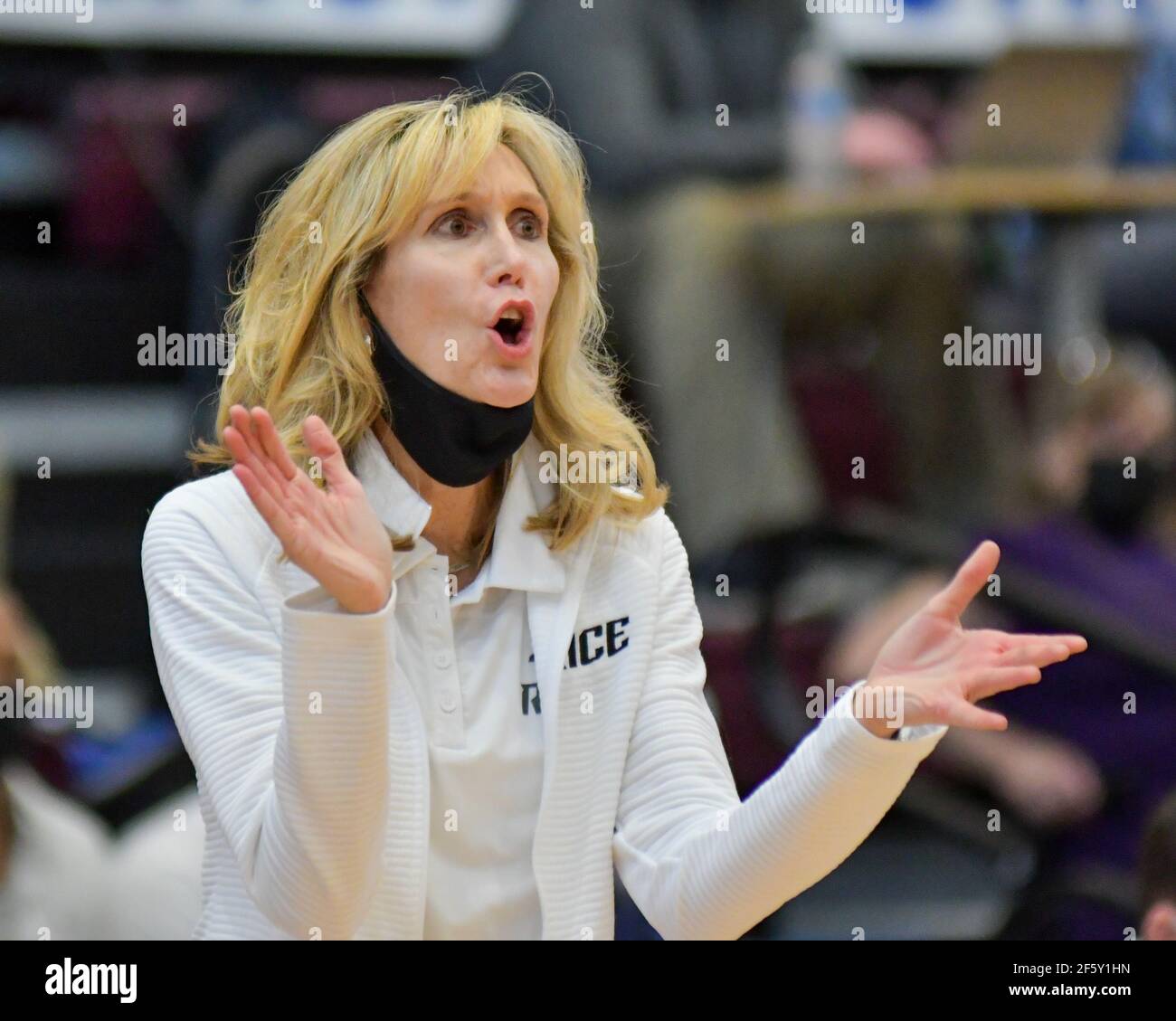 Ncaa basketball championship 2021 hi-res stock photography and images ...