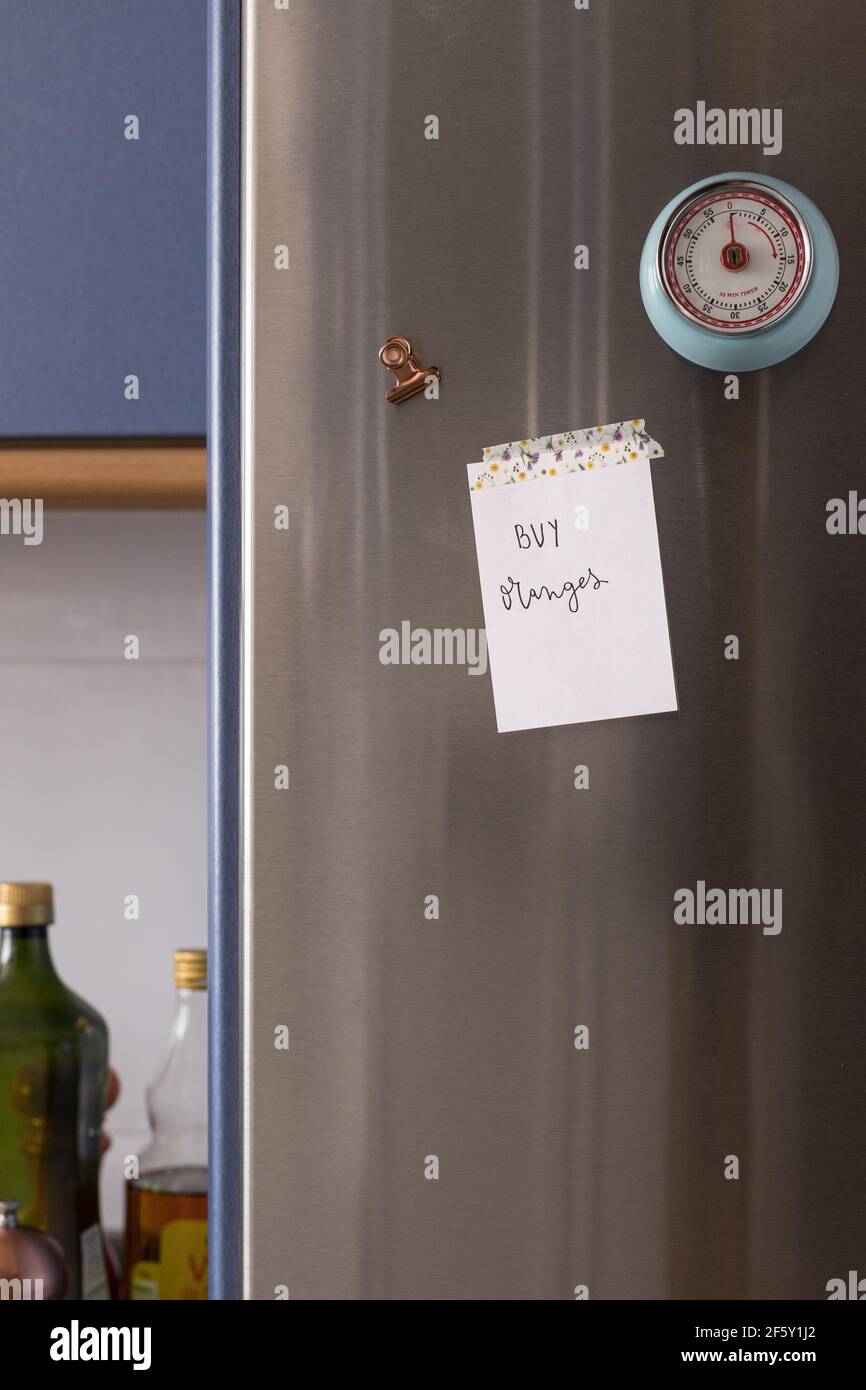 Handwritten paper hi-res stock photography and images - Alamy