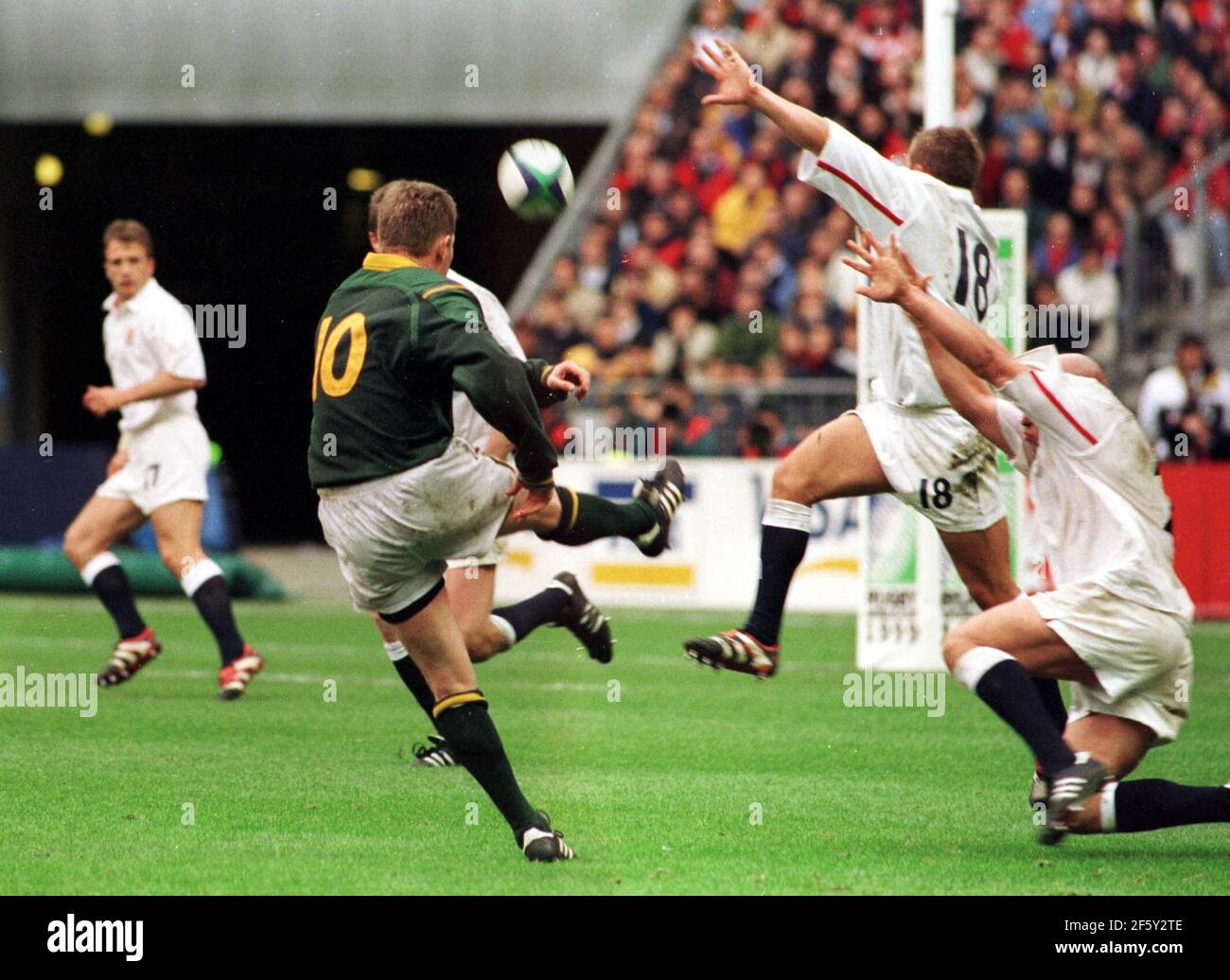 Johnny wilkinson world cup hi-res stock photography and images - Alamy