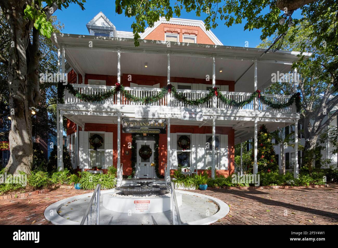 Key club hi-res stock photography and images - Alamy