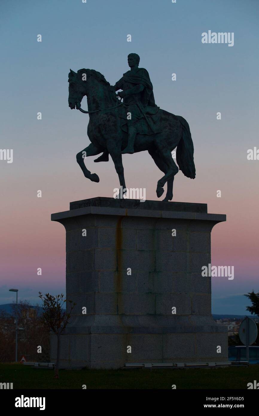 Equestrian statue of Augustus Emperor, Merida, Spain Stock Photo - Alamy