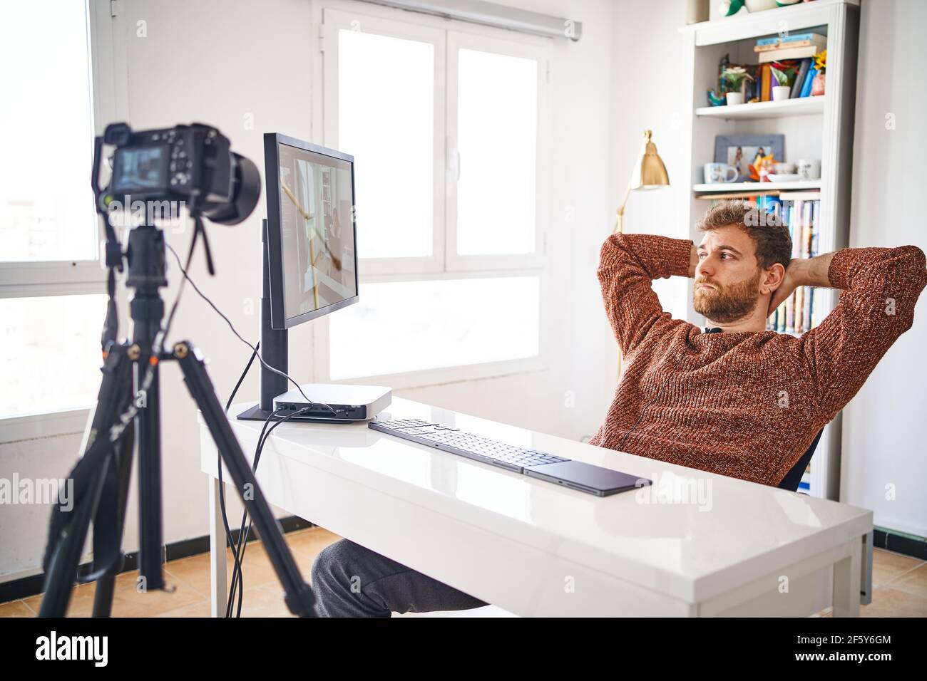 Streaming setup hi-res stock photography and images - Alamy