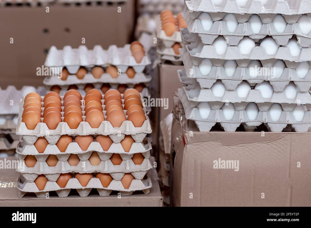 Egg carton display hi-res stock photography and images - Alamy