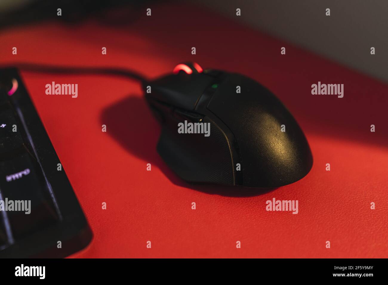 Computer mouse click cursor hi-res stock photography and images - Alamy
