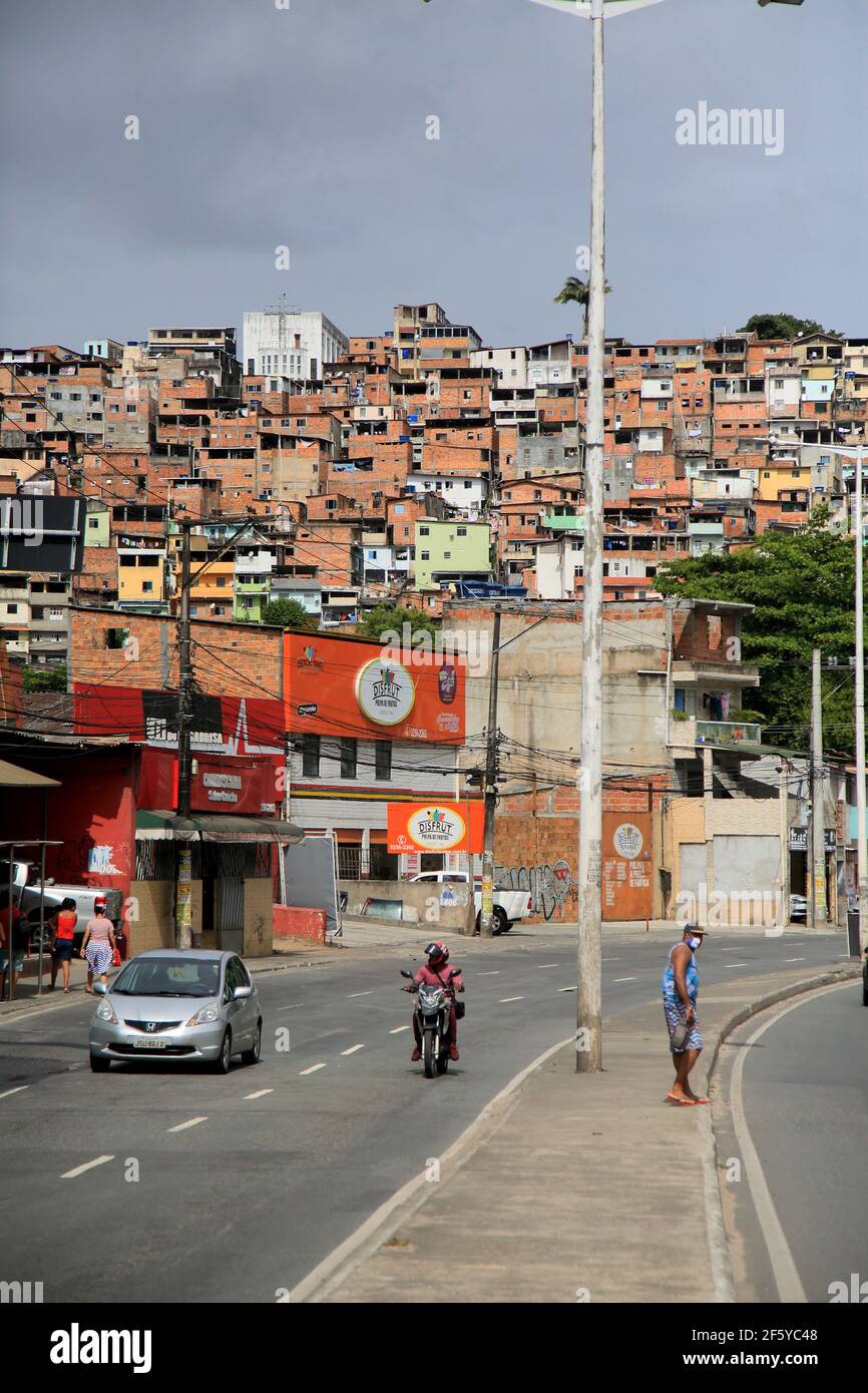 Brazil road construction favela hi-res stock photography and images - Alamy