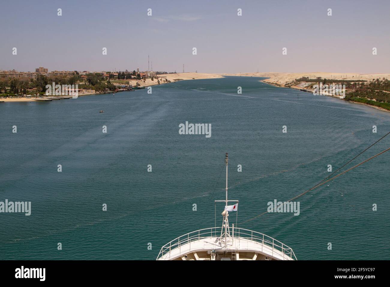 Ship in the Suez Canal Stock Photo - Alamy