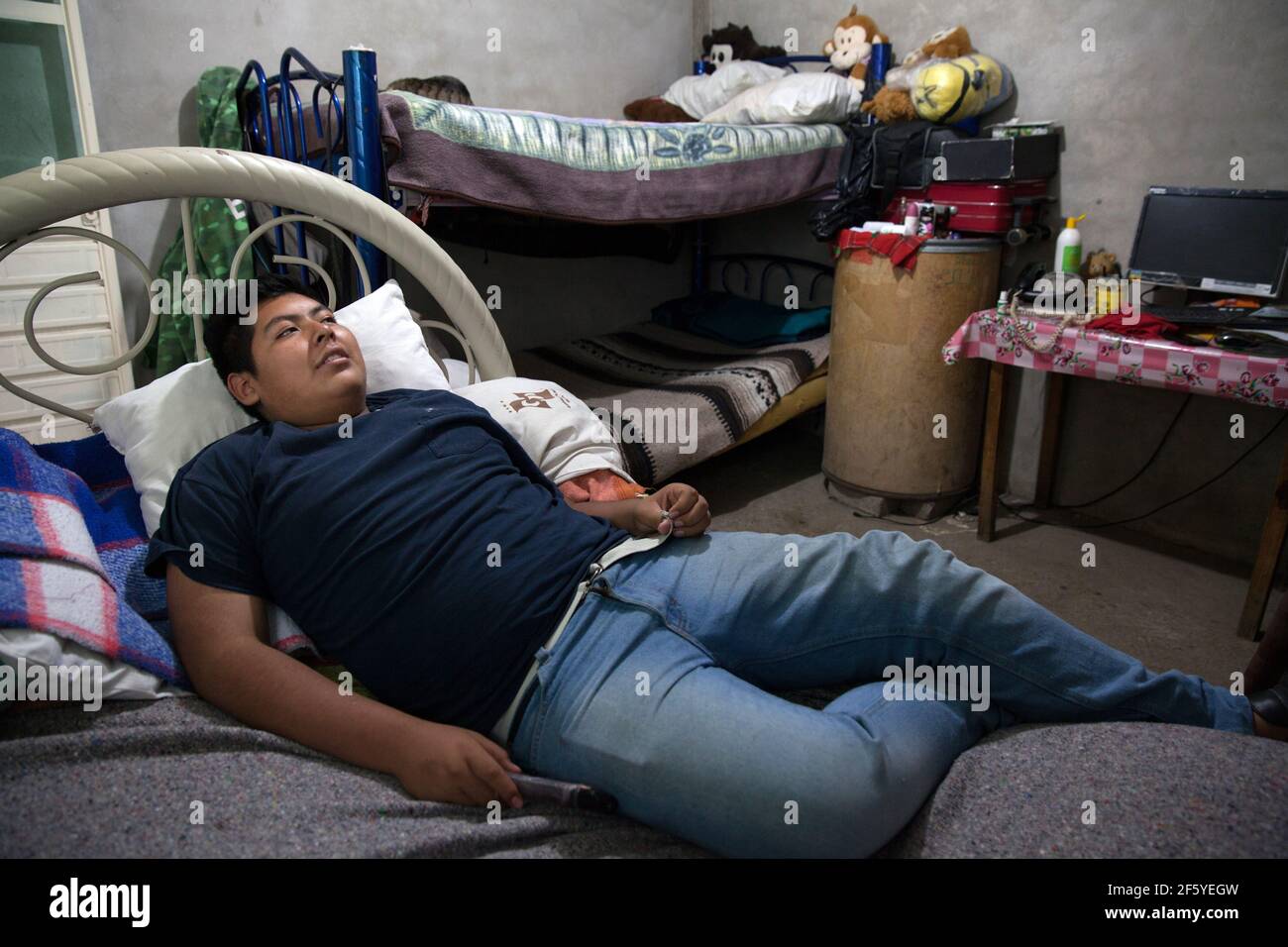 Mexico child obesity hi-res stock photography and images - Alamy