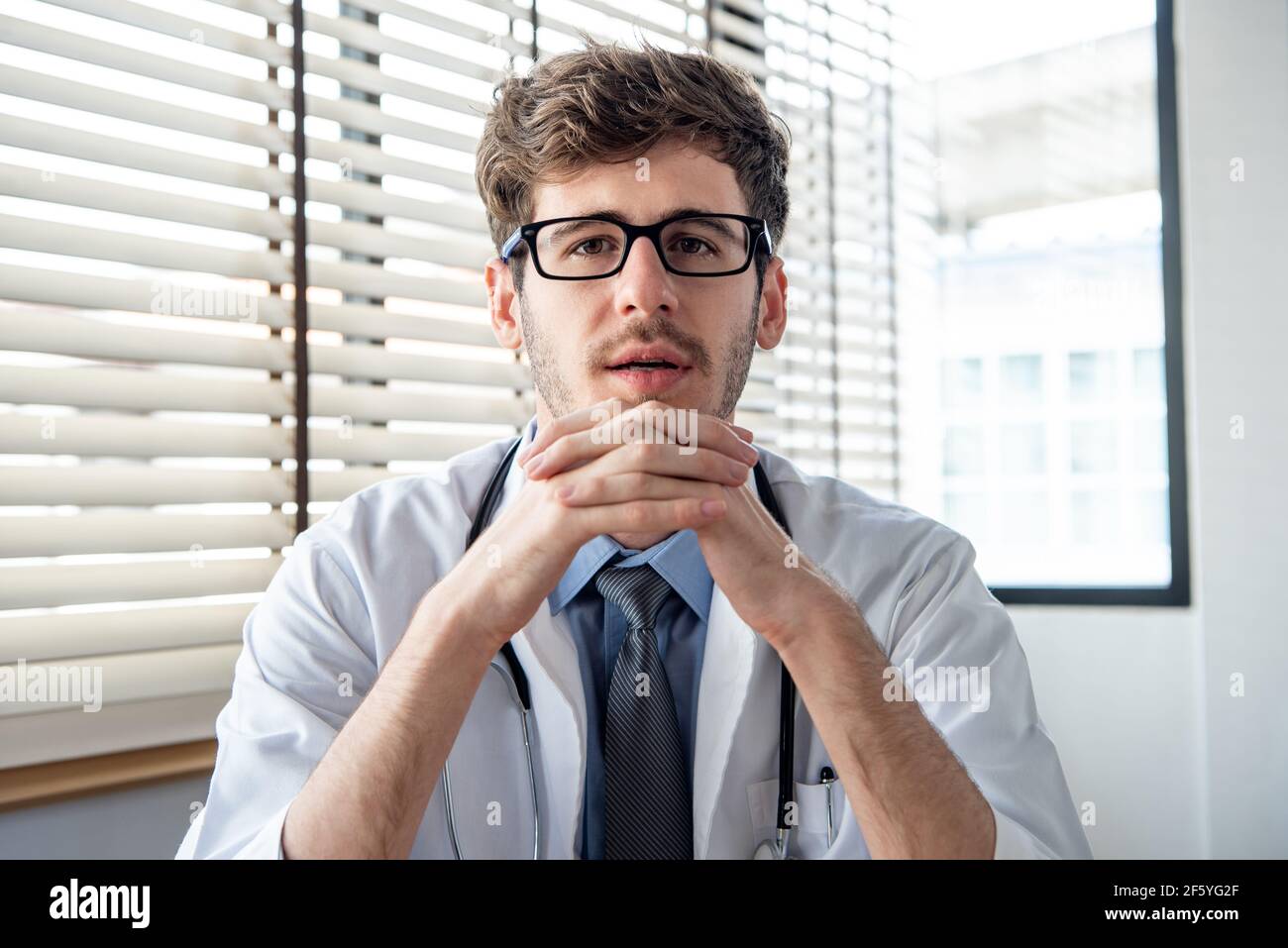 Telehealth hi-res stock photography and images - Alamy