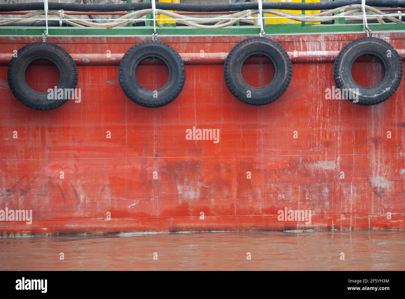 Tug boat tugboat side rubber hi-res stock photography and images - Alamy