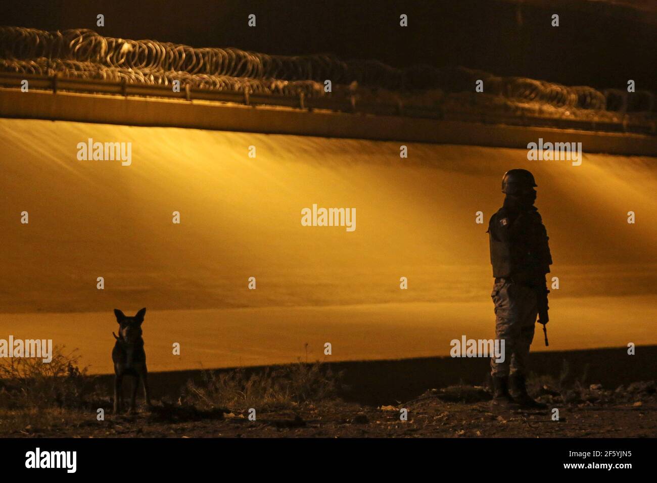 Mexican national guard hi-res stock photography and images - Alamy