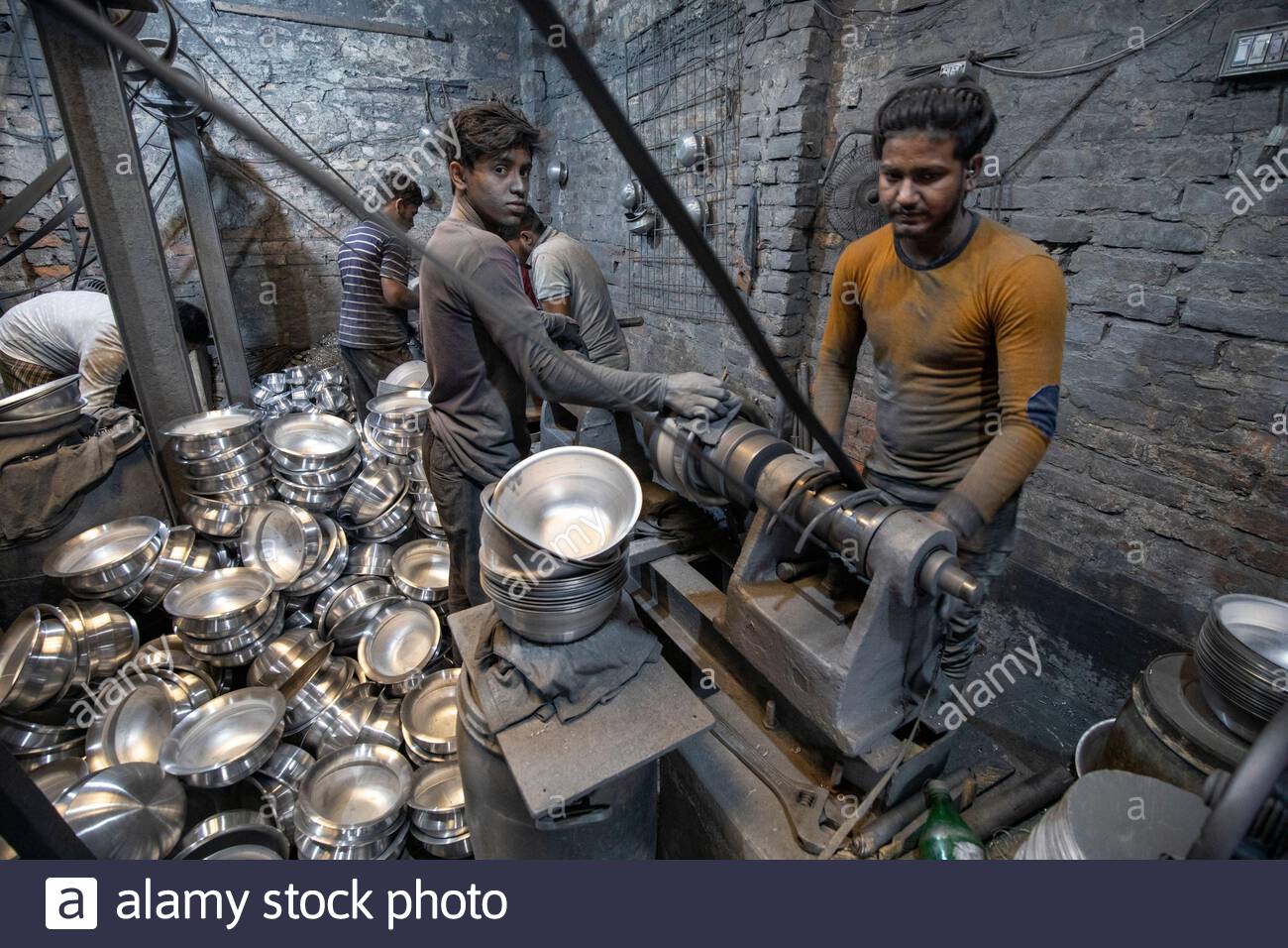 Bangladesh Factory Workers High Resolution Stock Photography and Images ...